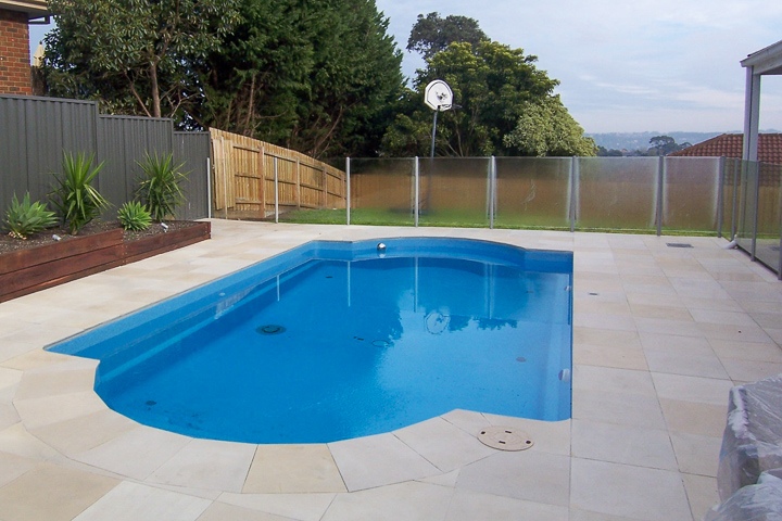 Semi-Frameless Glass – Rapid Fencing (VIC) Pty Ltd